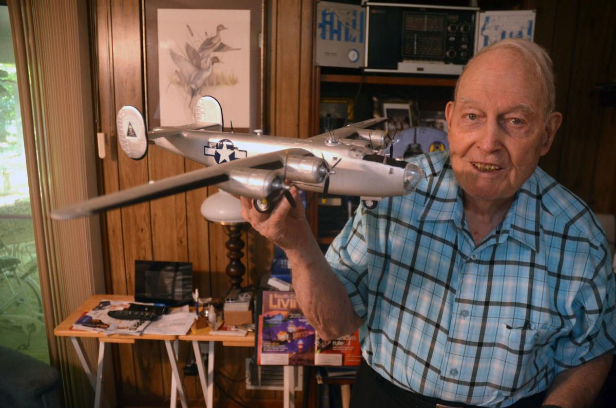 WWII vet 'born on the Fourth of July' indeed | News | postandcourier.com