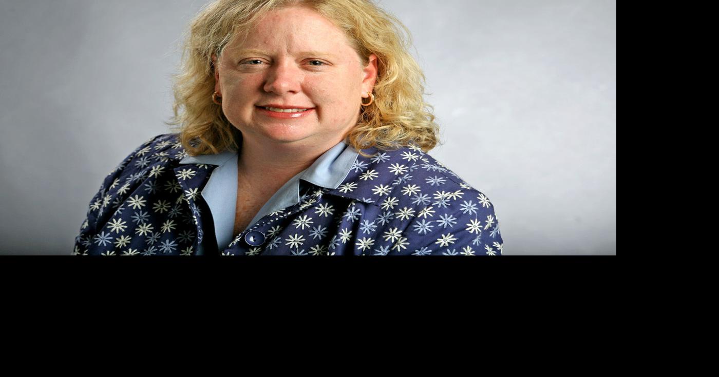 Colleen Condon leads same-sex couples in right to marry Republican Tim ...