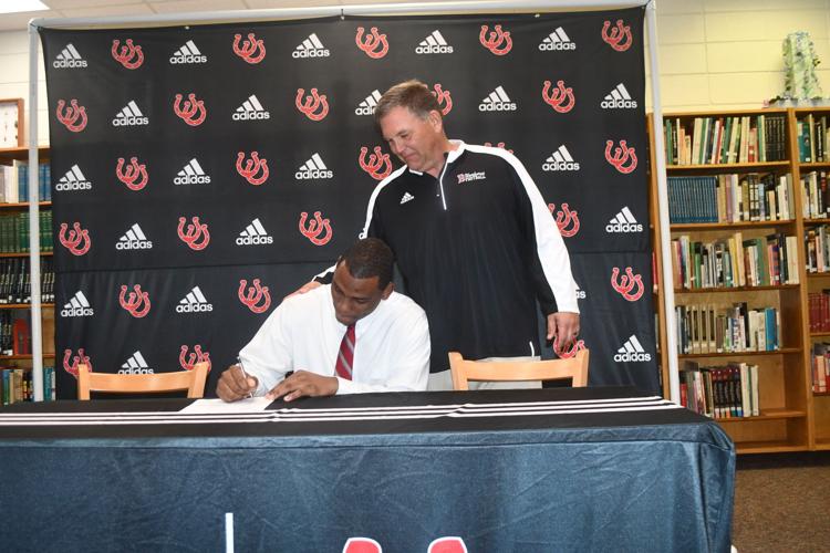 Barnwell's Julius Arnold headed to his dream school
