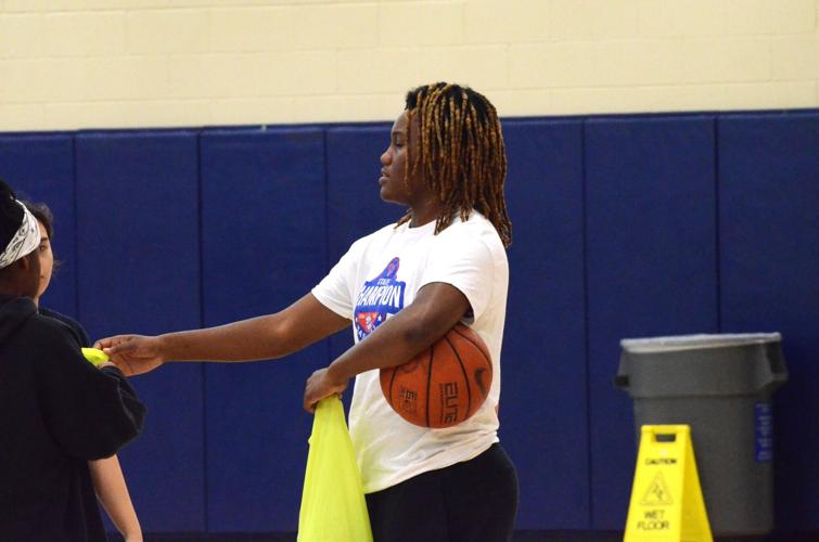 Antonio Grant hosts 23rd basketball camp for young players