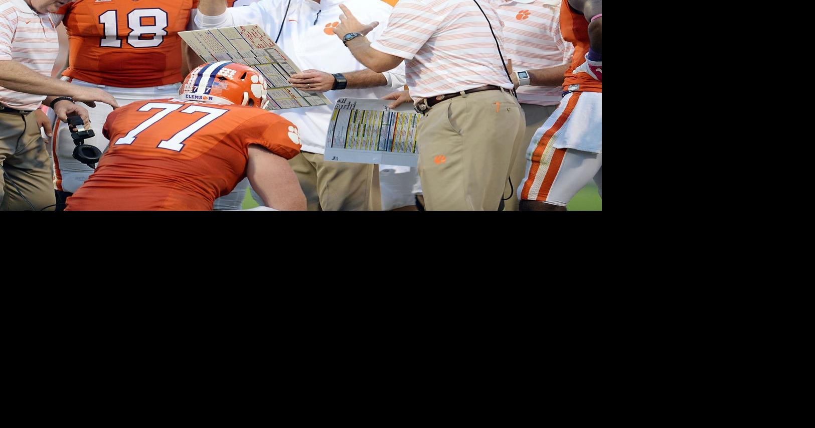 Clemson approves contract for new coordinator Chad Morris