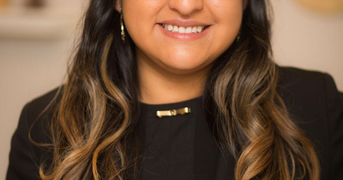 Nina Cano had hard path to citizenship. Now she helps others