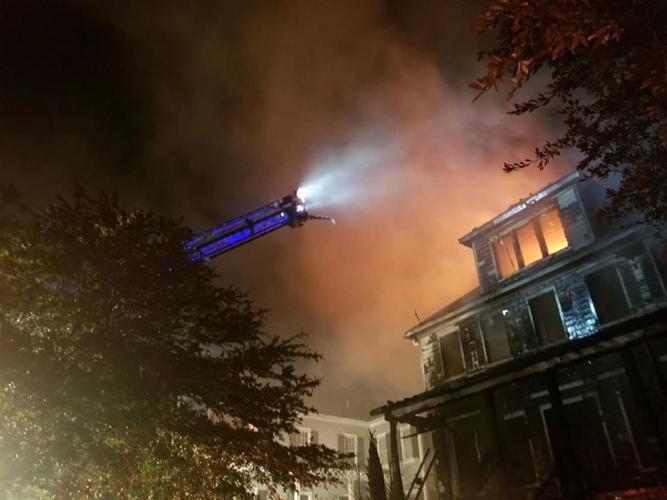 Family escapes home fire on Daniel Island | News | postandcourier.com