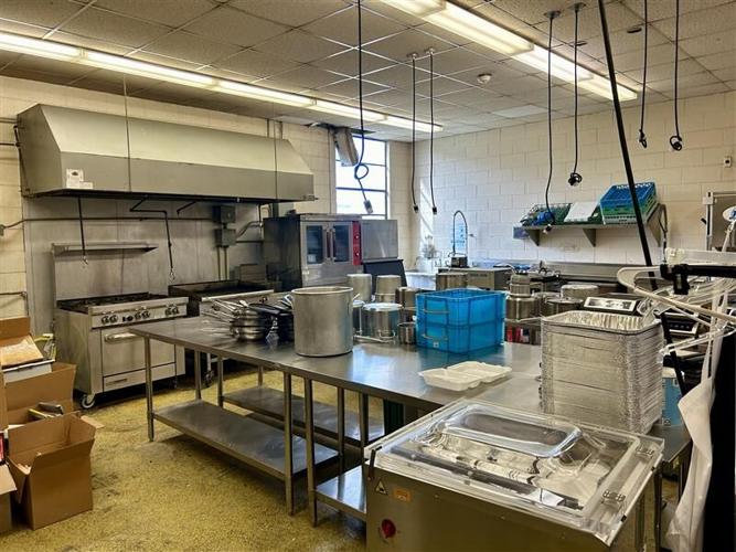 Advantage Academy gets new kitchen for classes