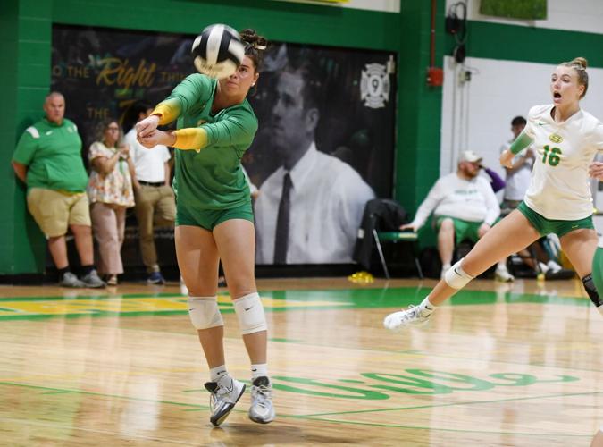 Stratford's Davis, Summerville's Bennett earn top honors