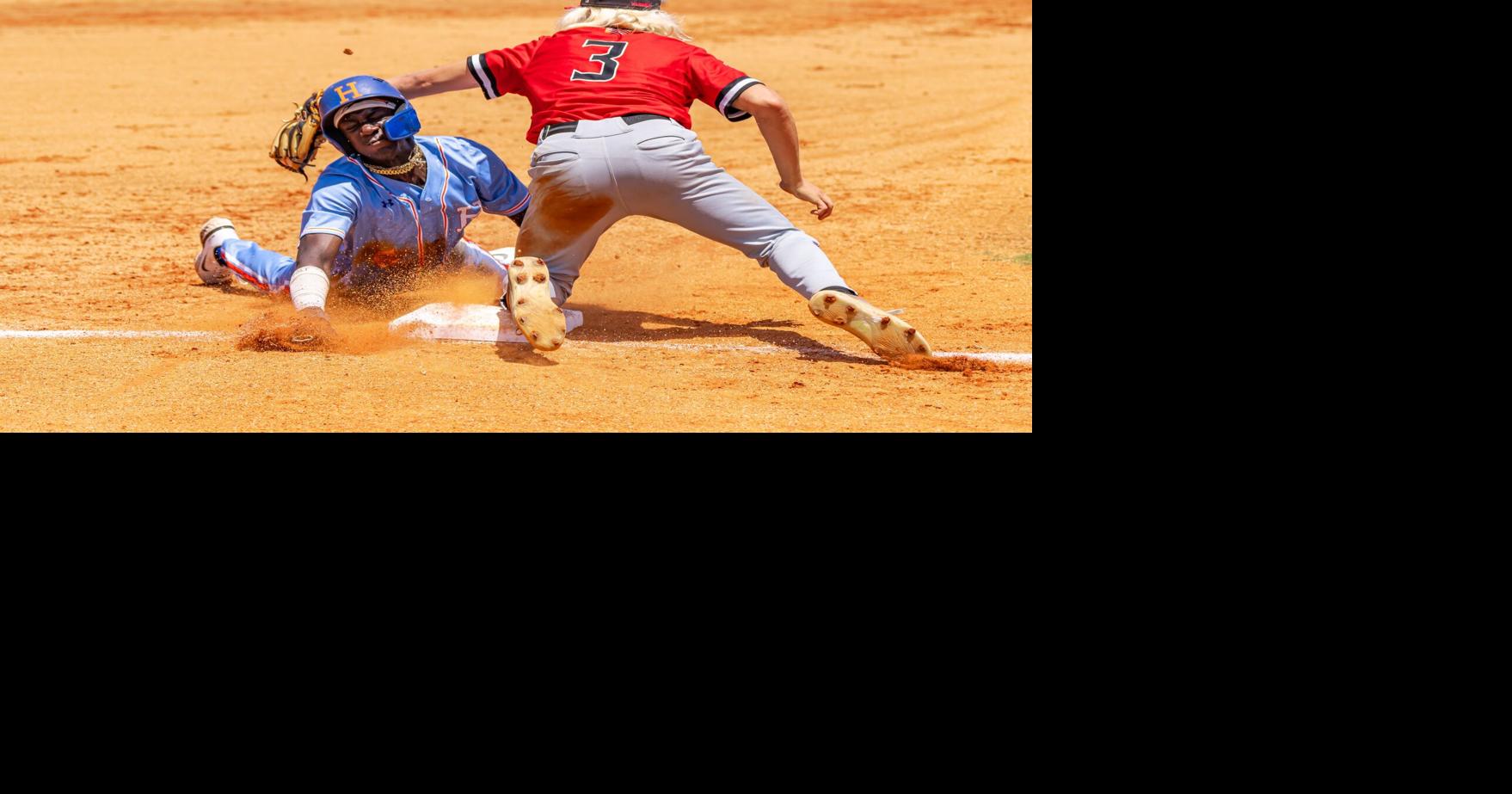 Hawks' Coaxum Class 3A player of year