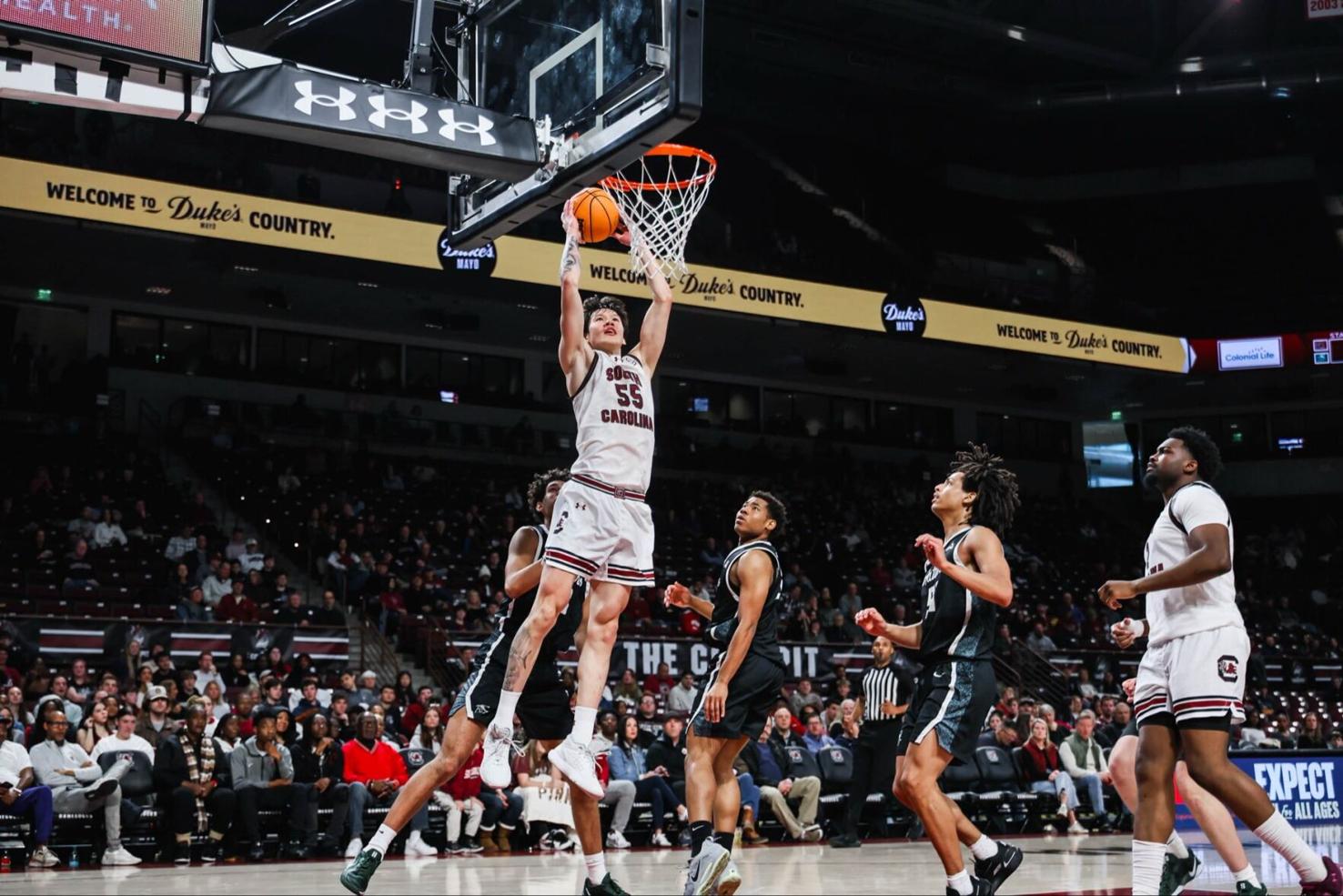 Gamecocks rout Stetson in men's basketball in Columbia
