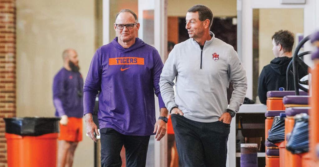 Clemson football DC Tom Allen makes debut on Tigers sideline