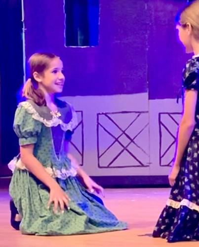 Q&A with actress, model and singer Emerson Mead, with her mother Angela ...