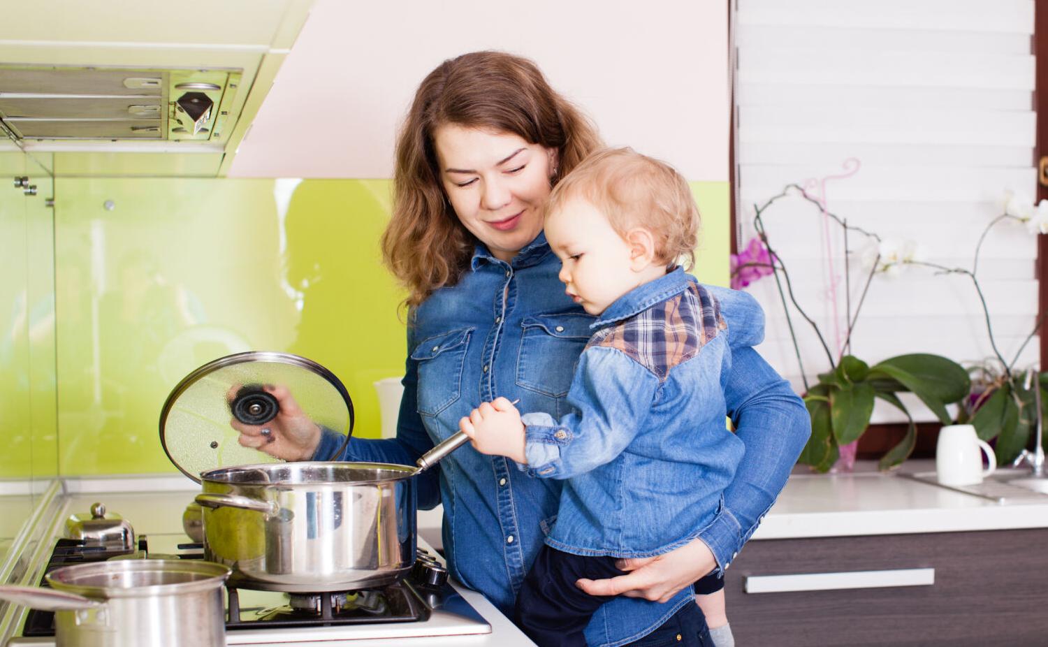 Urge against SNAP cuts, gather family for Mother's Day