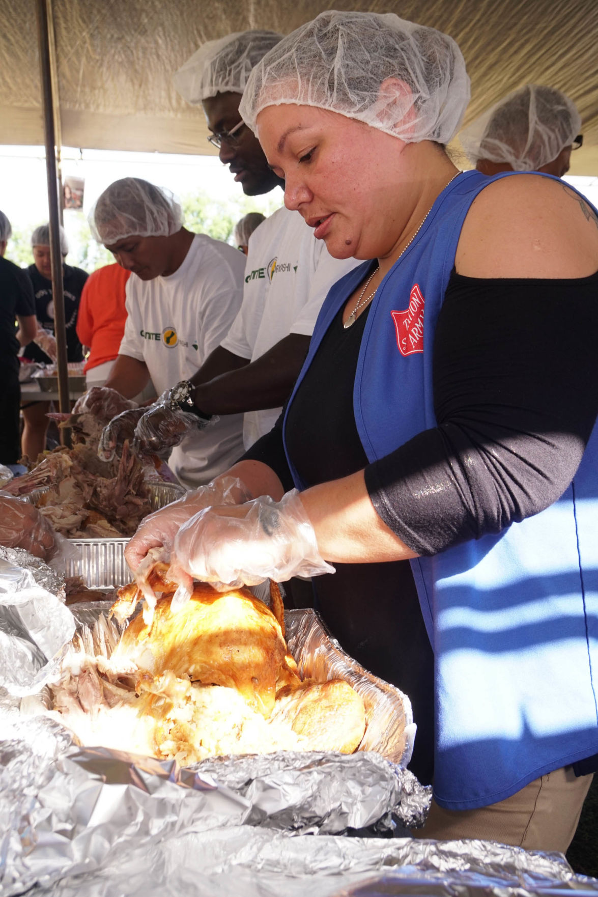 Thanksgiving feast brings residents together | Guam News | postguam.com