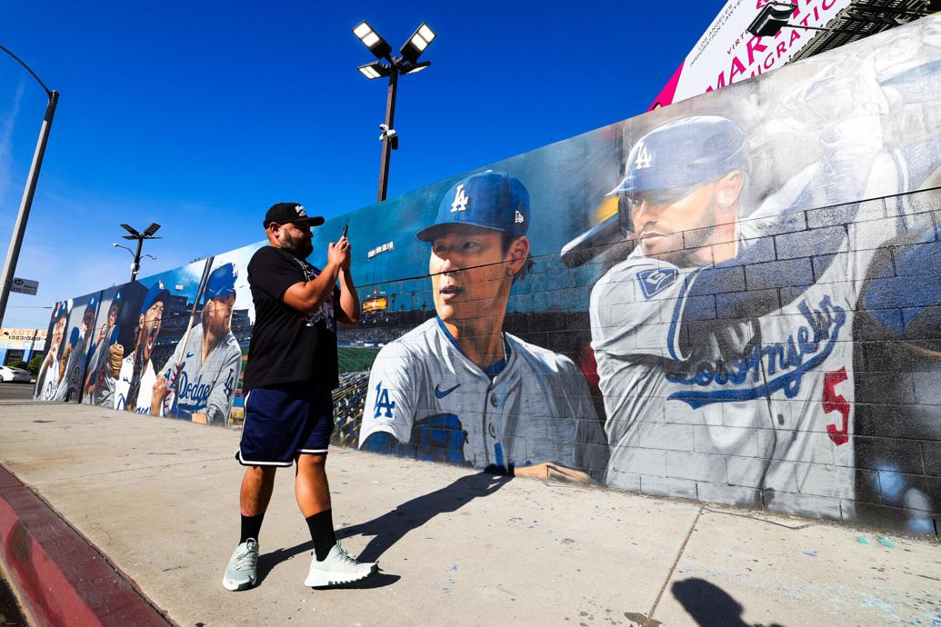 'Dodgers Rule': Graffiti artist Chaka and others draw inspiration - and ...