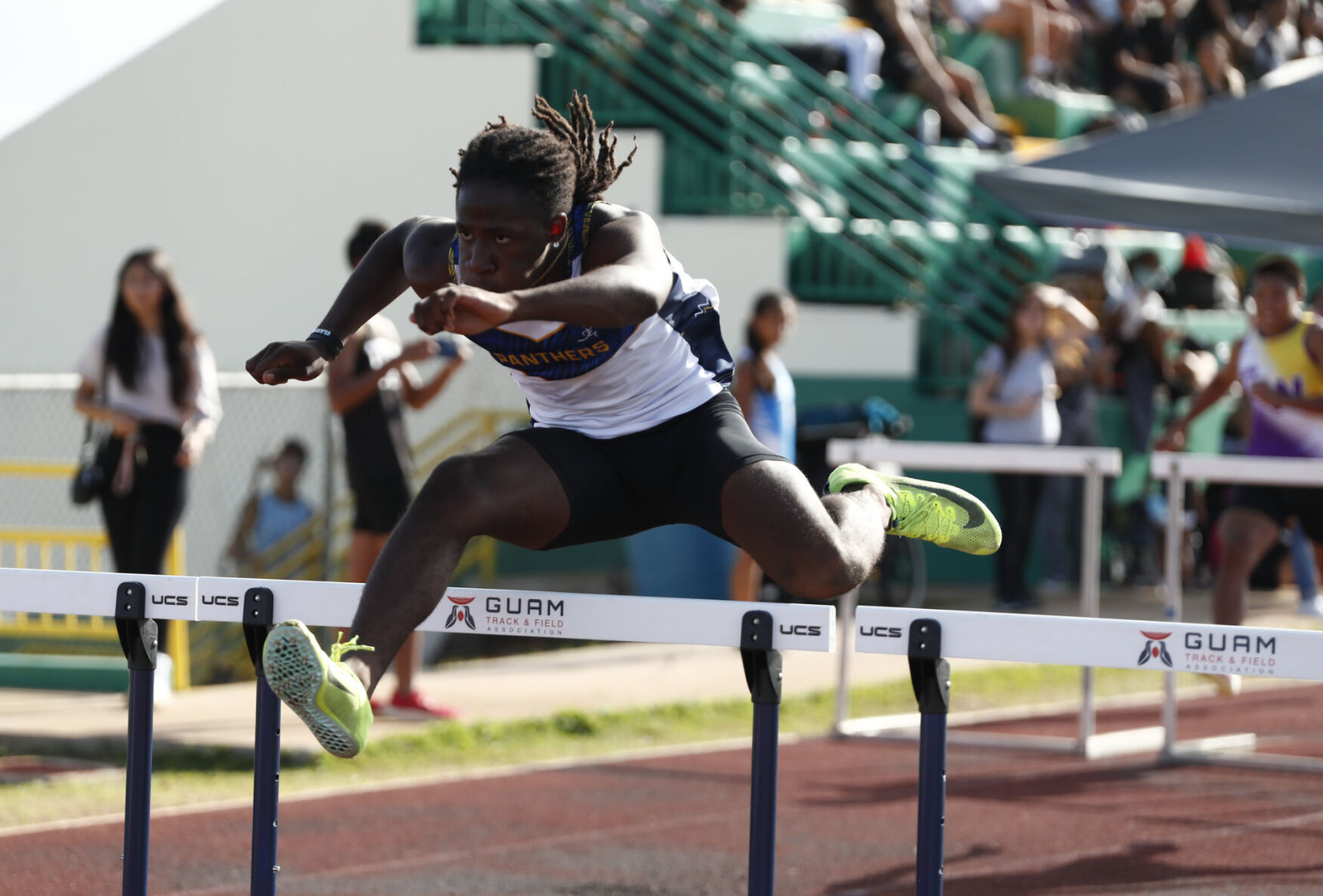 Panthers' boys, Geckos' girls win track and field all-island meet ...