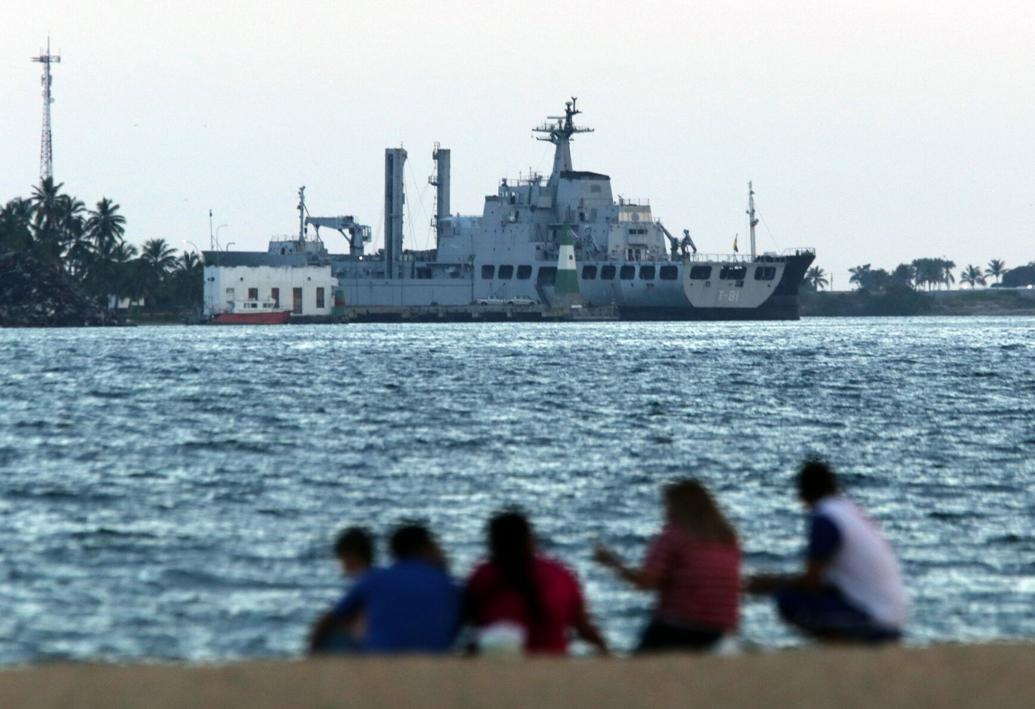 Amphibious warships join US destroyers nearing Venezuela amid crackdown ...