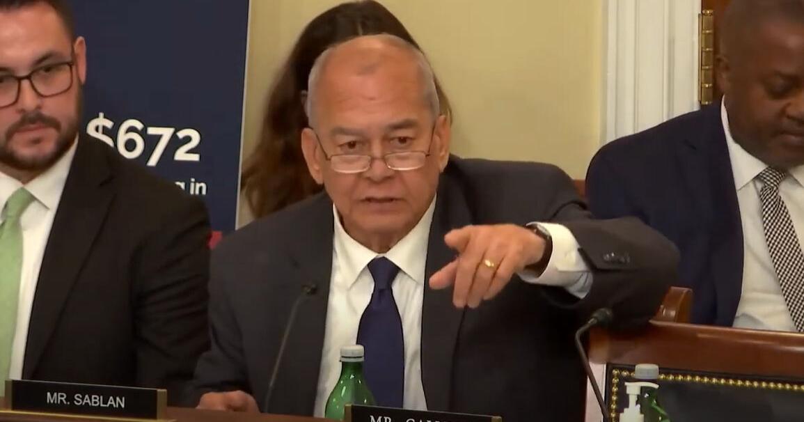 Kilili tells OIA to follow the law | CNMI | postguam.com