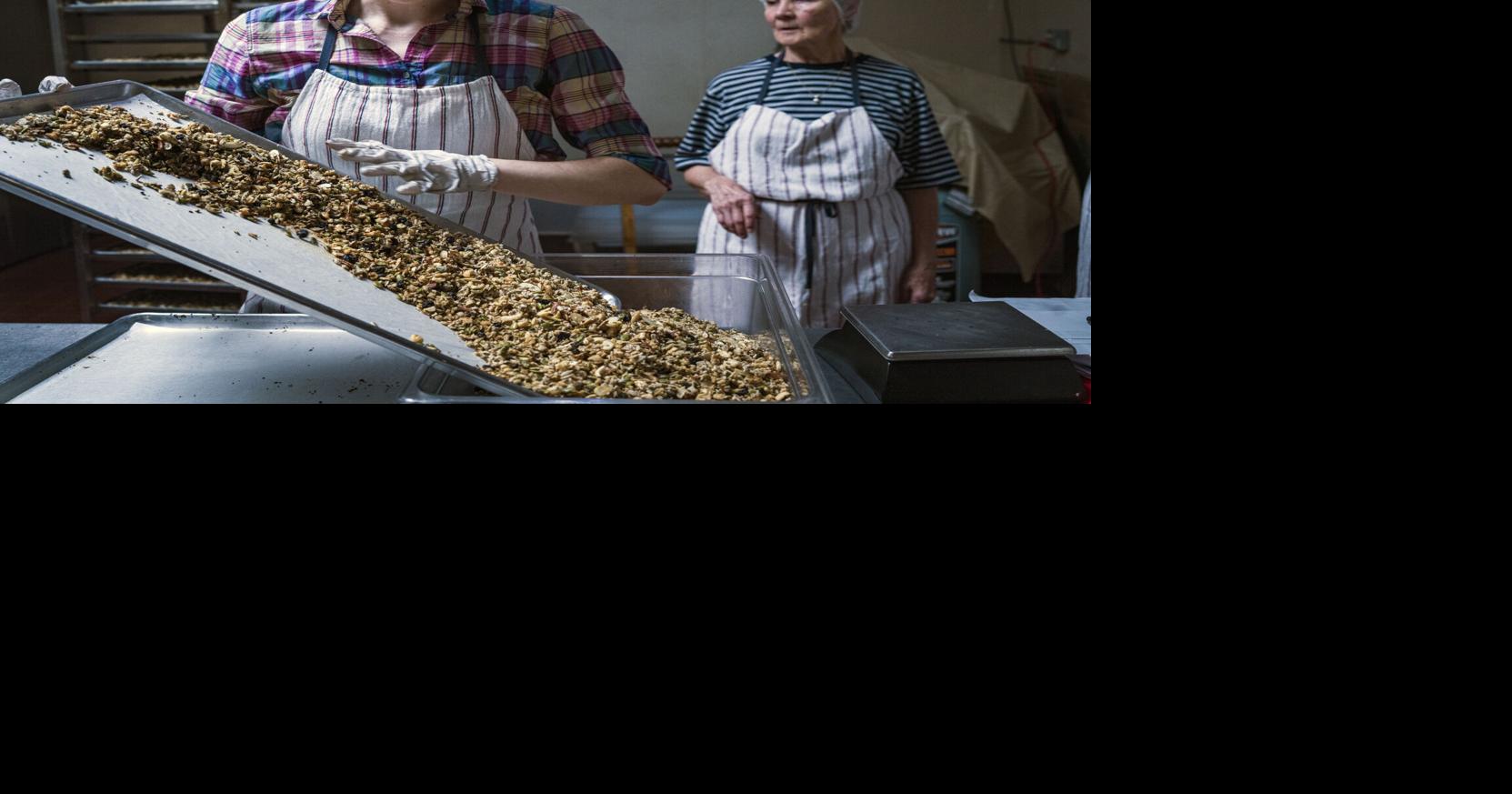 Minnesota entrepreneur turns a friendly favor into a granola business ...