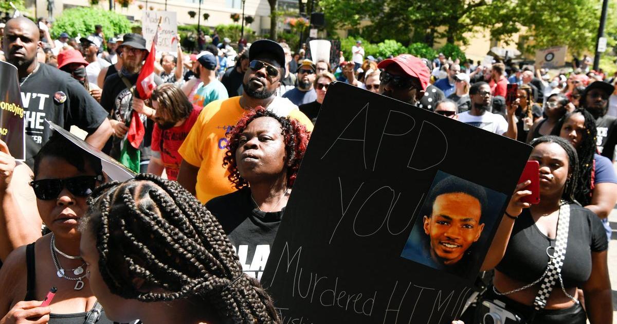 Video shows Ohio officers killed unarmed man in hail of bullets ...