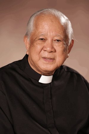 Community mourns passing of Monsignor David I.A. Quitugua, 28th COVID ...
