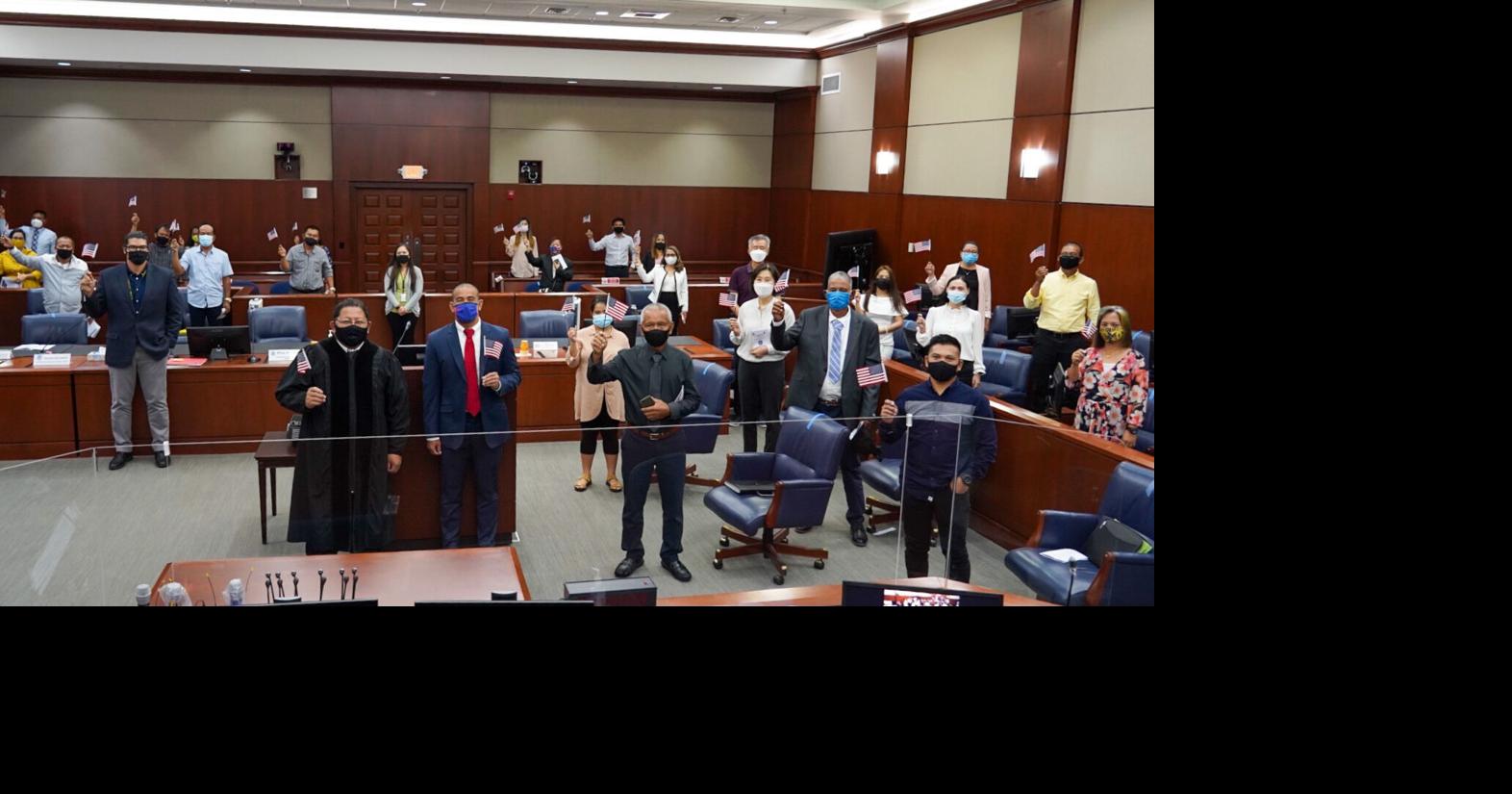 26 former foreigners pledge allegiance to the US | Guam News | postguam.com