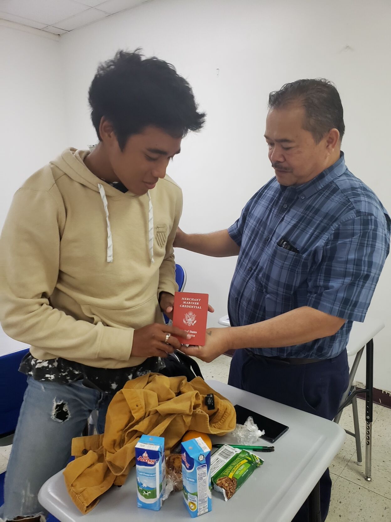 Ada visits Kagman maritime program | CNMI | postguam.com