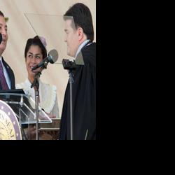 Calvo, Tenorio sworn in | Local News | postguam.com