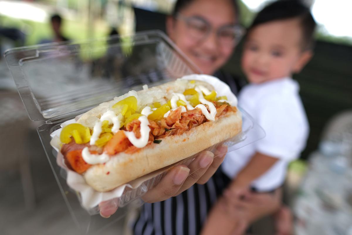 Hot dogs! Get your Hot Doggådo! | Maila Ta Fan Boka | postguam.com