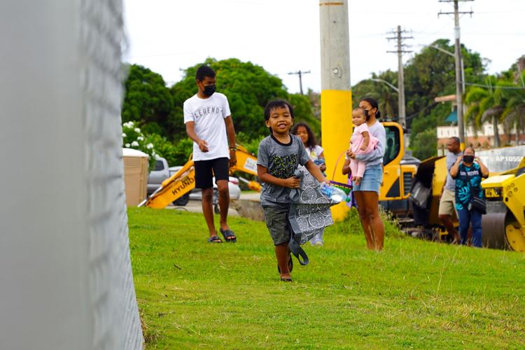 Kids go for the gold at Easter Day hunts | Local News | postguam.com