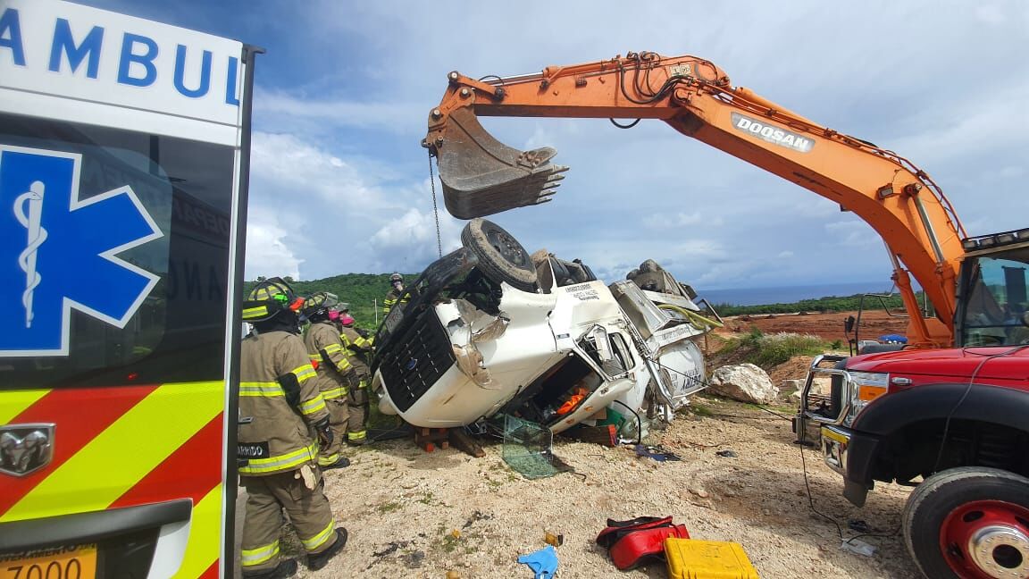 Truck crash claims life | Guam News | postguam.com