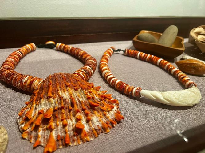sinahi necklace