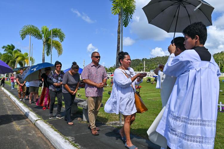 Guam faithful observe All Souls' Day | Local News | postguam.com