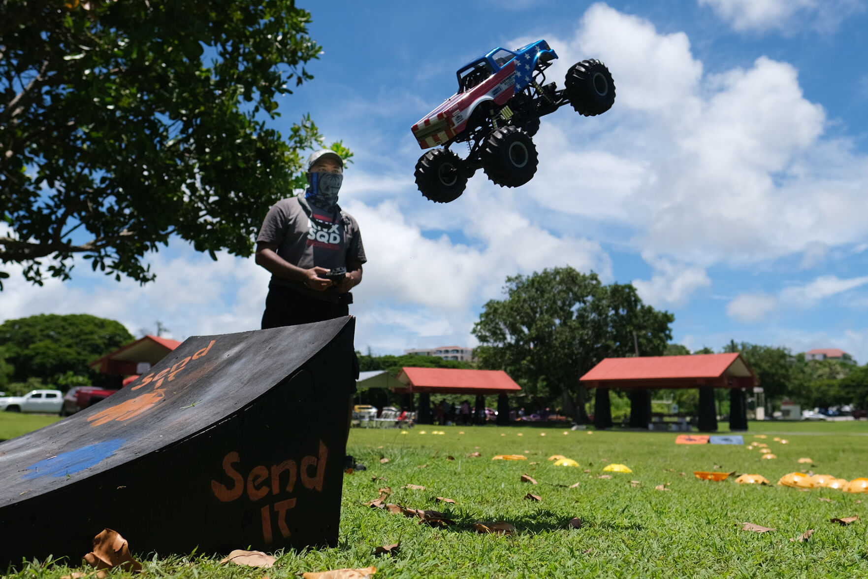 Remote-control toy enthusiasts gather in Tumon | Local News | postguam.com