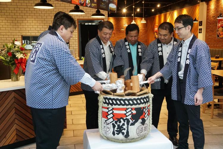 Pepper Lunch ready for customers at mall | Local News | postguam.com