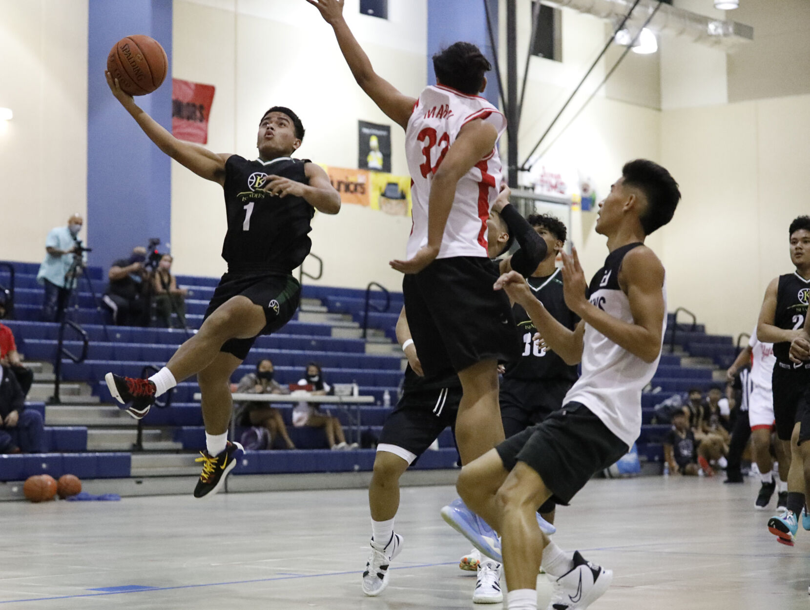 Unselfish, quick Islanders run over Bulldogs | Local Sports | postguam.com