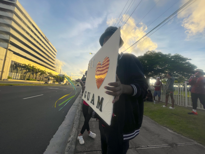Micronesian community hosts peace wave | Local News | postguam.com