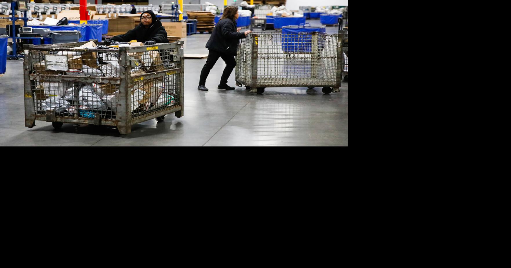 With less than 80 days until Christmas, Postal Service unveils holiday ...