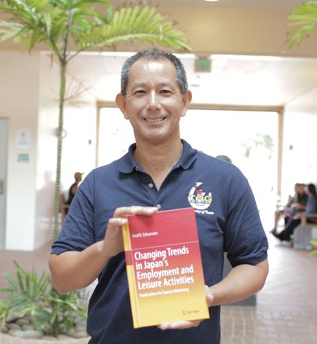 Schumann publishes book on Japanese employment and leisure | World ...