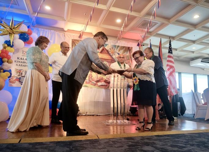 Built on a handshake, a Philippine Independence Day tradition endures ...