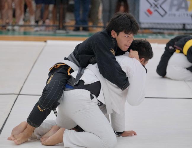 Nearly 400 athletes rolled in Påtgon | Local Sports | postguam.com