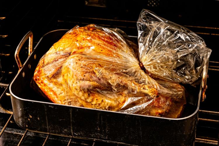 5 turkey roasting tips to avoid dry, bland meat | World Lifestyle ...