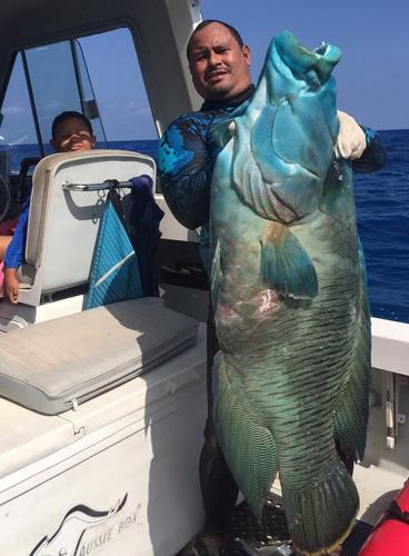 Flores hauls in massive parrotfish | Guam Sports | postguam.com