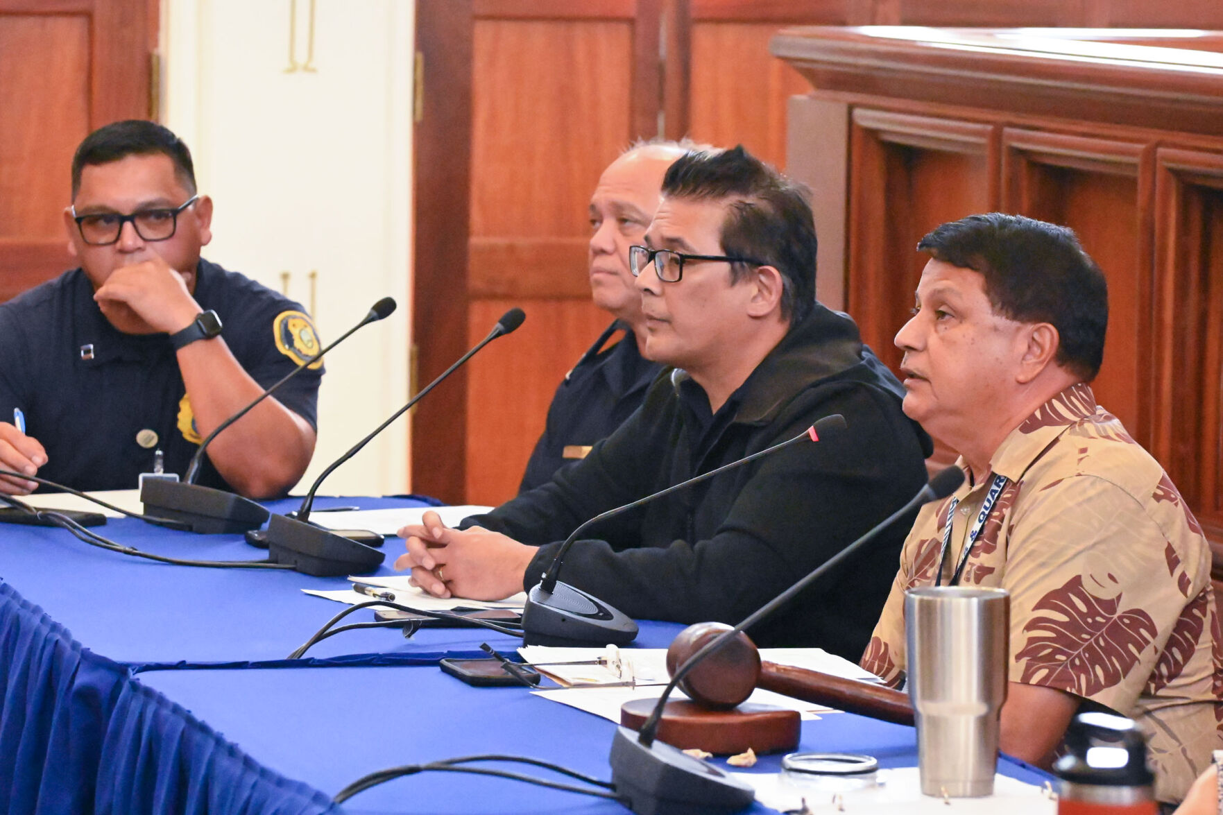 Lawmakers block vote on bill to increase Customs off-duty pay | Local ...