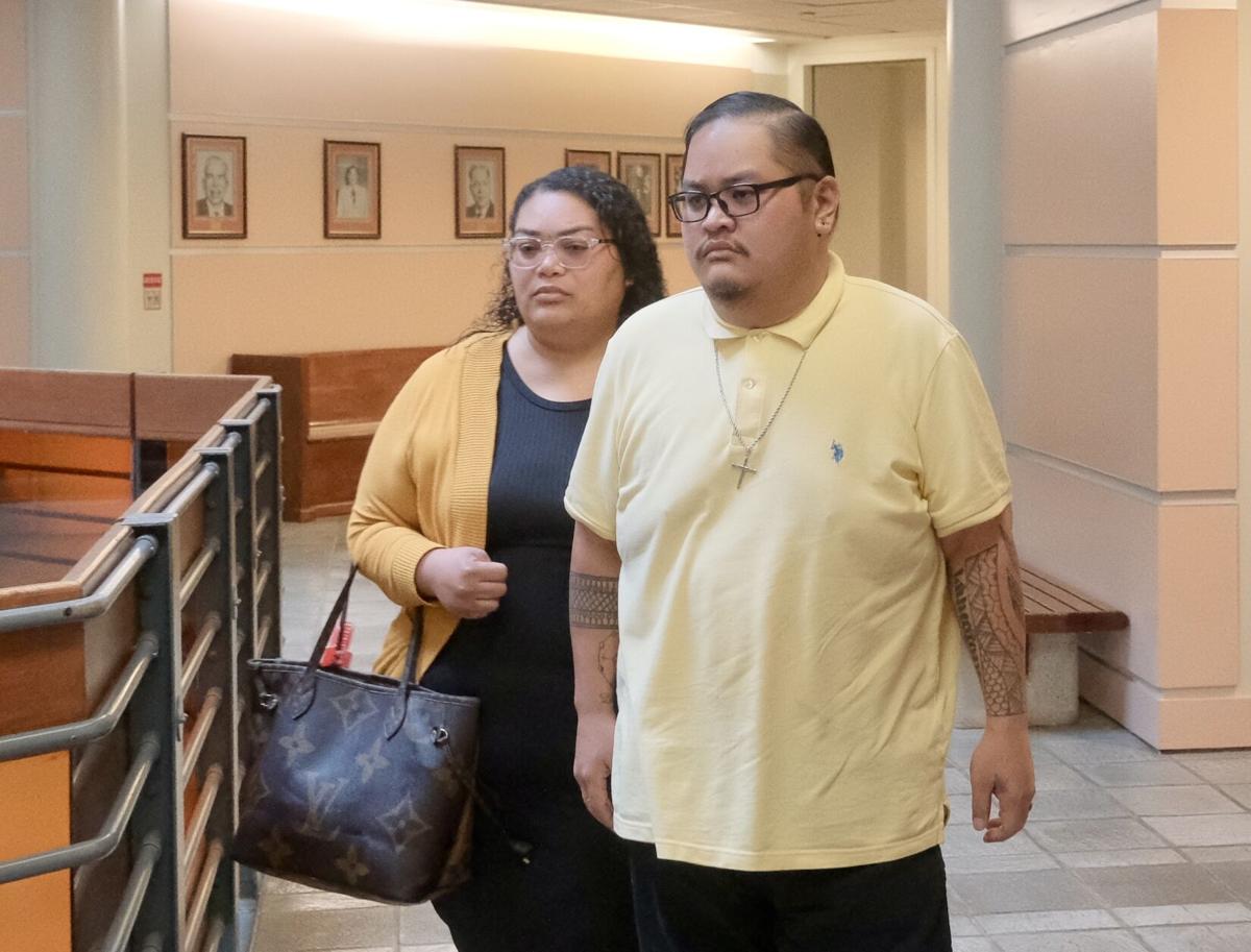 Teacher pleads guilty to molesting student | Local News | postguam.com