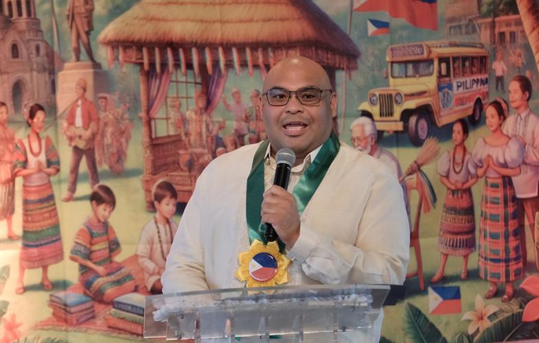 Built on a handshake, a Philippine Independence Day tradition endures ...
