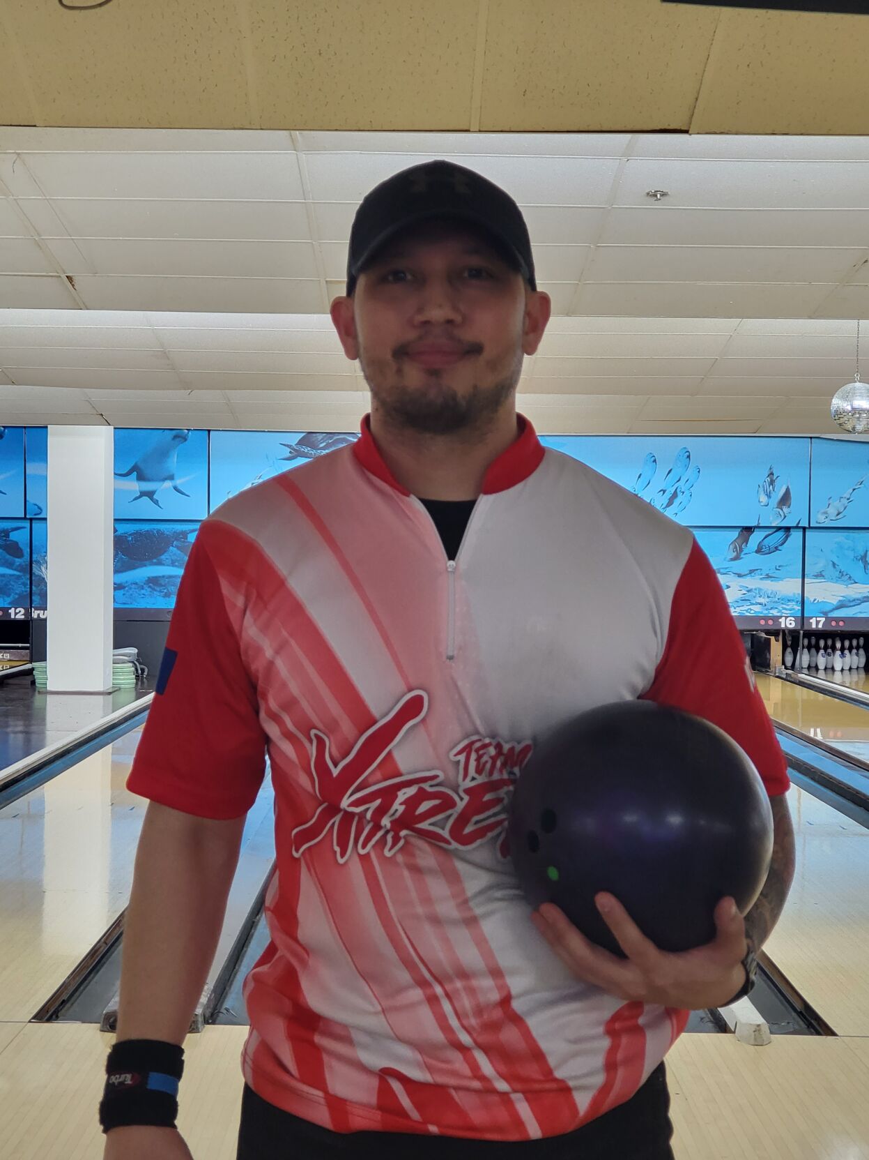Elliott, Aguilar dazzle in Budweiser bowling | Local Sports | postguam.com