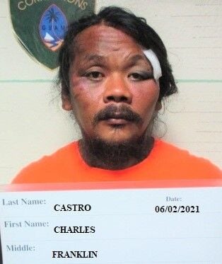 Complaint: Man punches cop, orders pit bull to attack police | Local ...