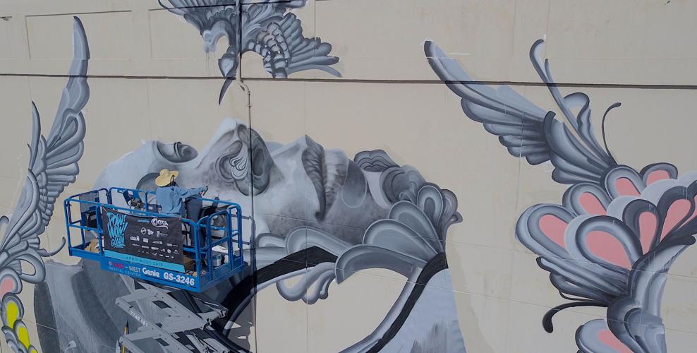 'Caratoes' paints message of hope | Local News | postguam.com