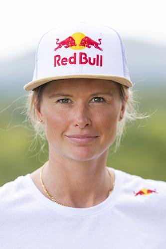 SPORTS: Els Visser, shipwreck survivor, world-class triathlete is on ...