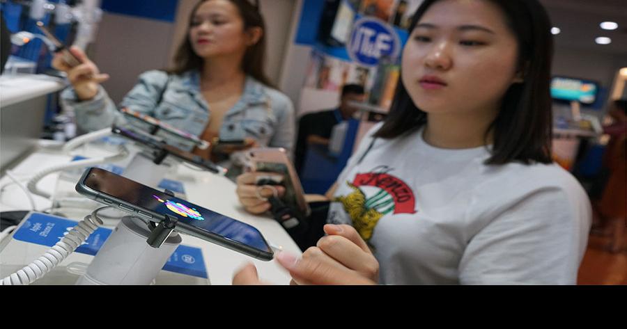 IT&E rolls out iPhone 11 | Guam Business | postguam.com