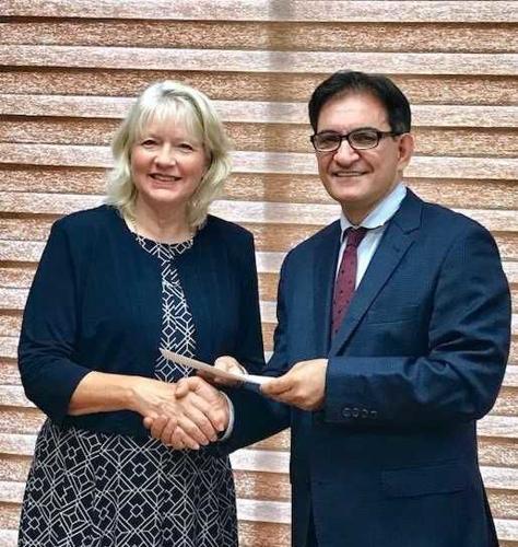 Doctor donates $10K to fight childhood obesity | Local News | postguam.com