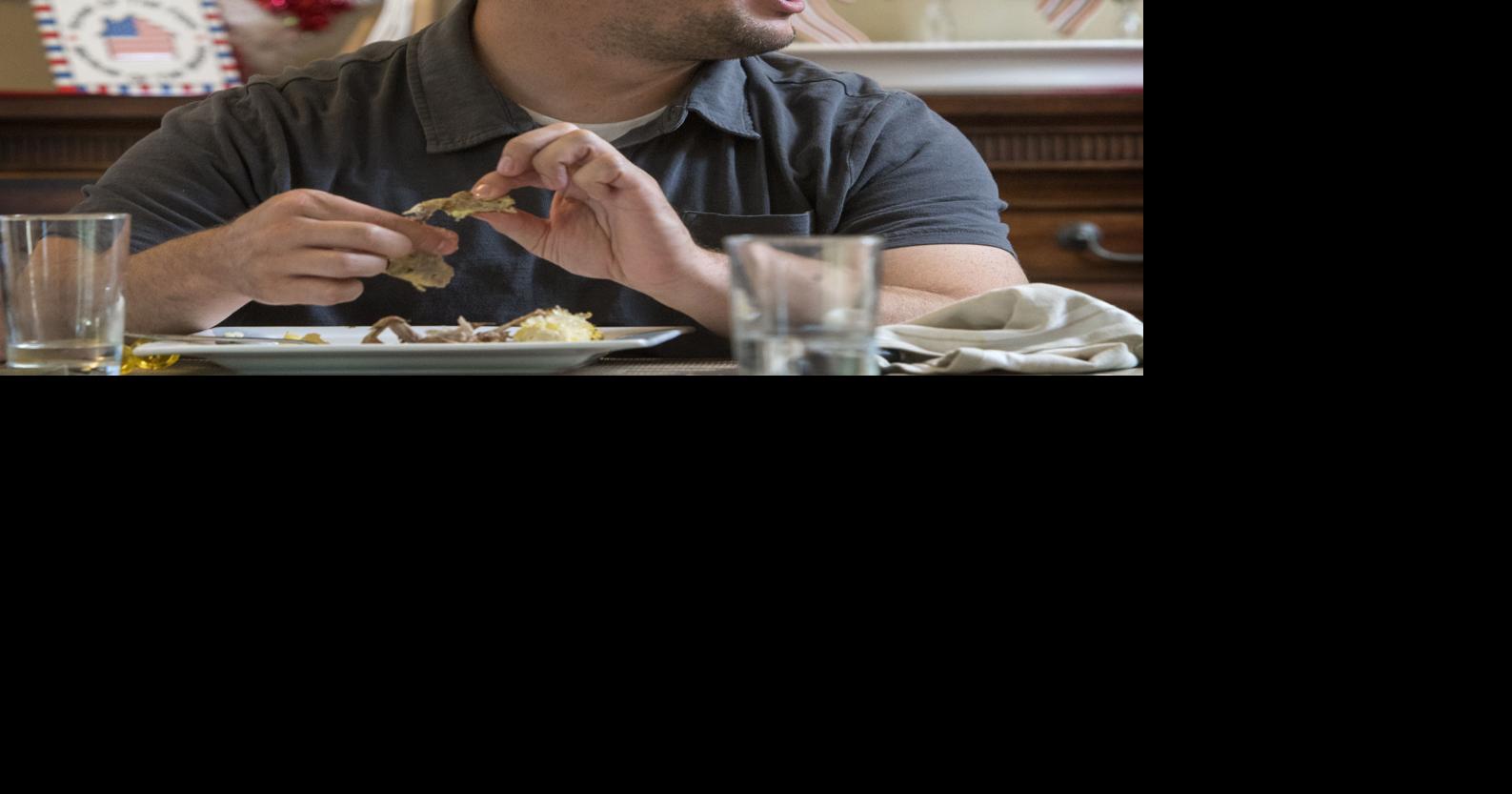 Chefs offer wounded soldiers a taste of comfort | Lifestyle | postguam.com